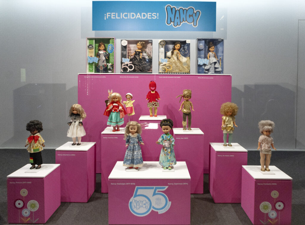 La Nancy de la joguetera colivenca Famosa compleix 55 anys sent la 2a ...