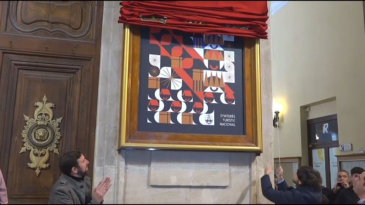 El descobriment del Cartell de la Cavalcada i l’encesa de l’enllumenat ...